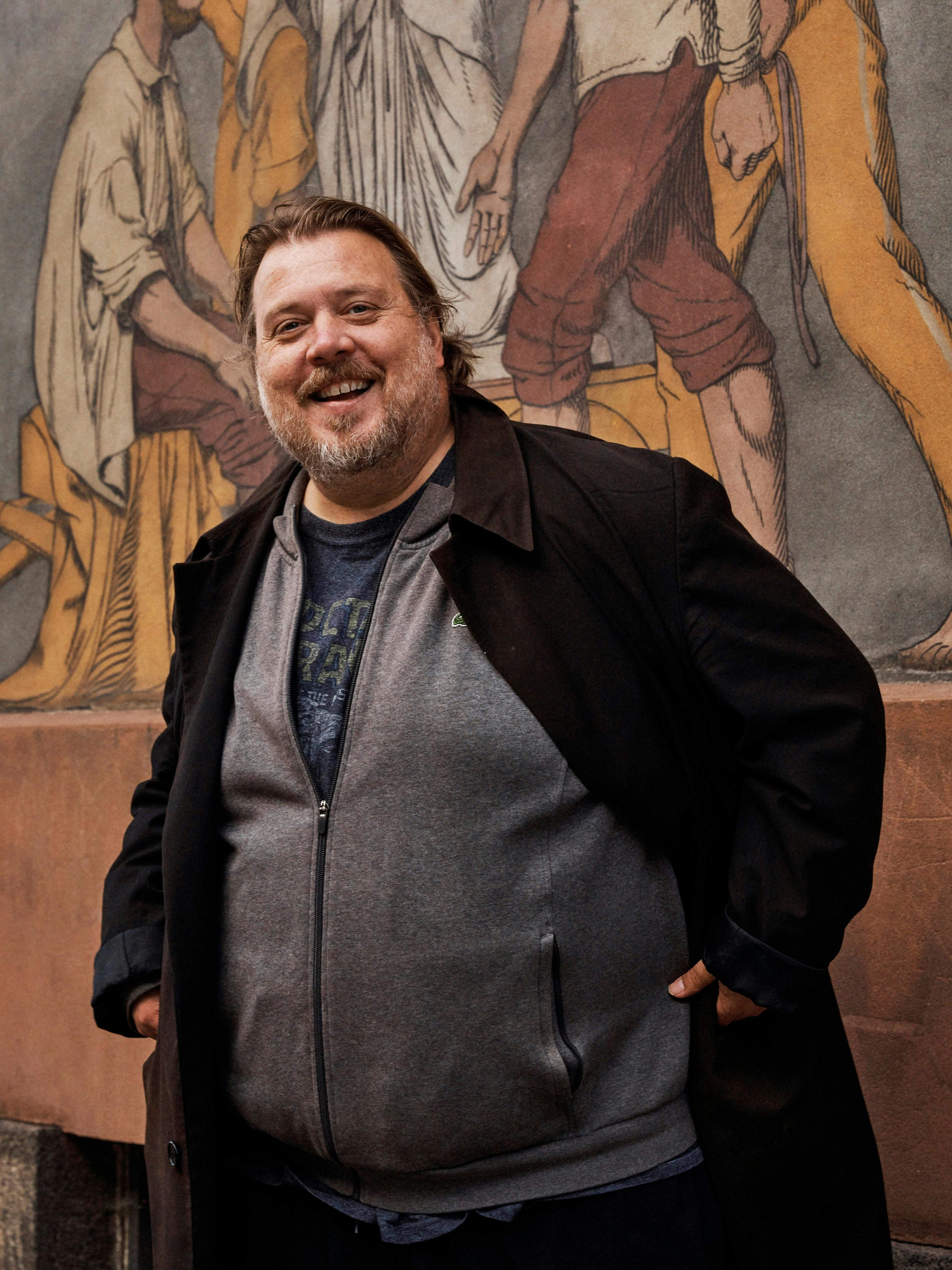 Når Nicolas Bro får en rolle, bliver en særlig detalje ofte tilføjet ...